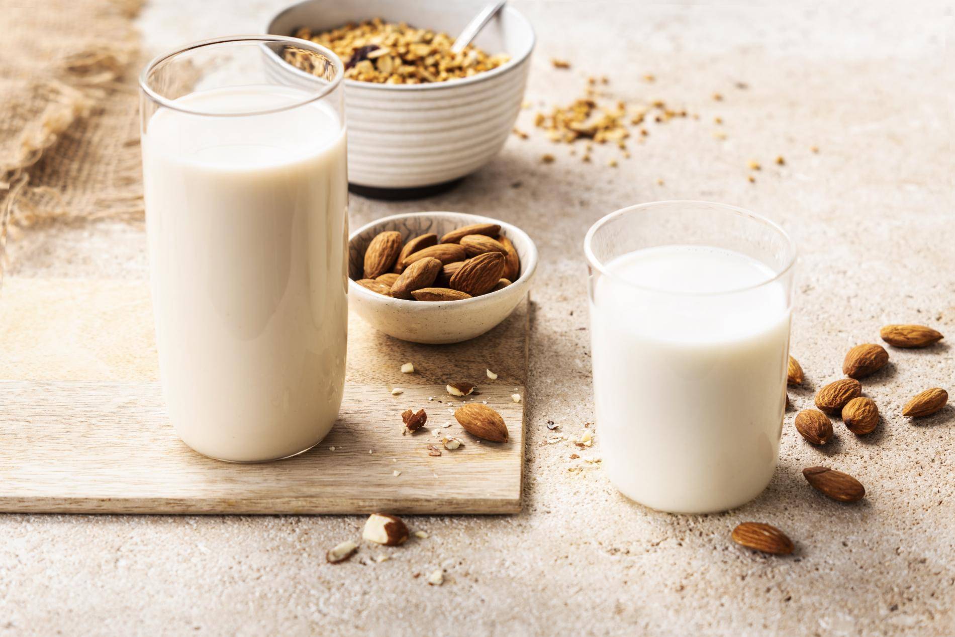 Nuts in plant-based products | La Morella Nuts